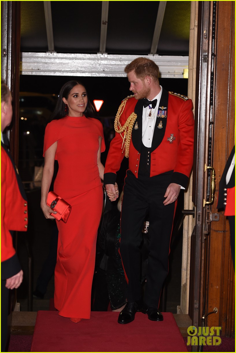 Rebel Wilson Wears the Same Red Gown Worn by Meghan Markle!: Photo ...