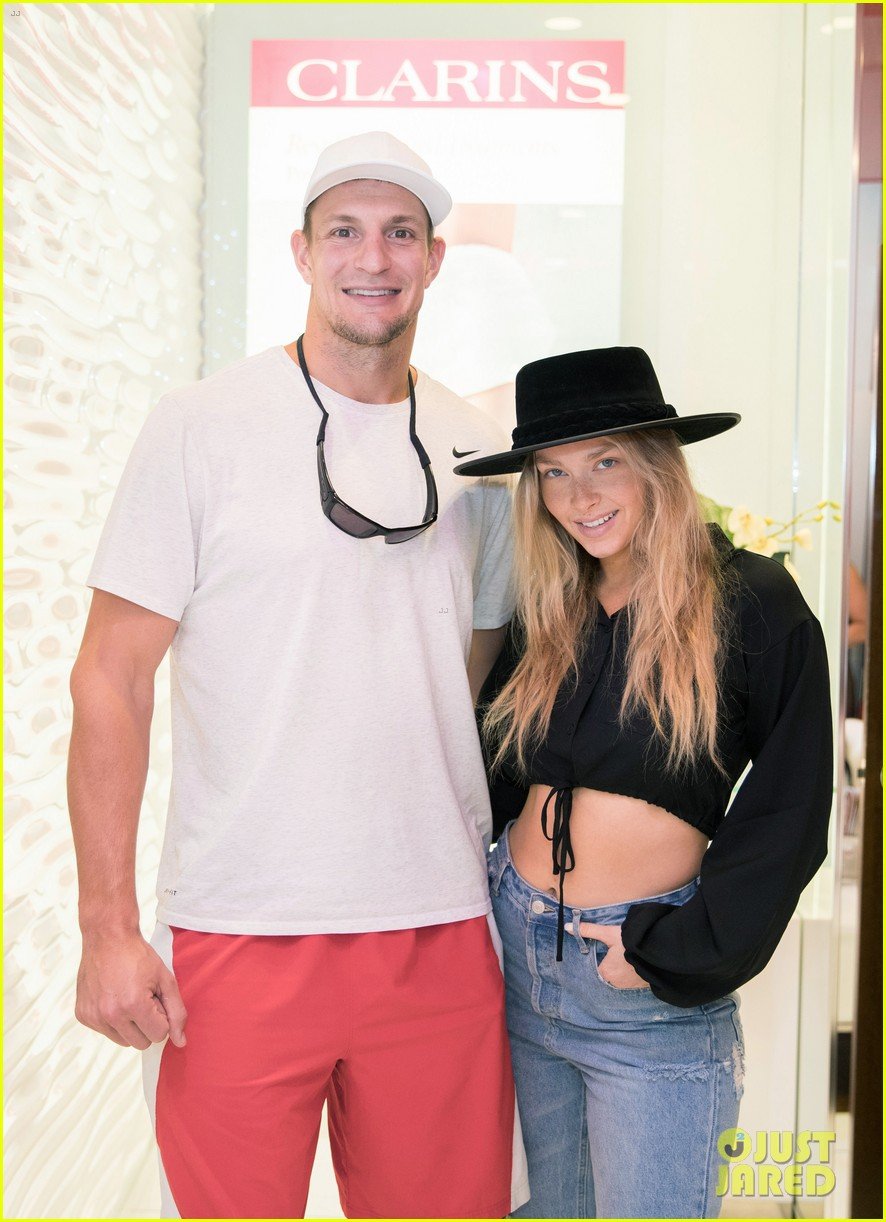 Rob Gronkowski's Girlfriend Camille Kostek Finally Reveals When They ...