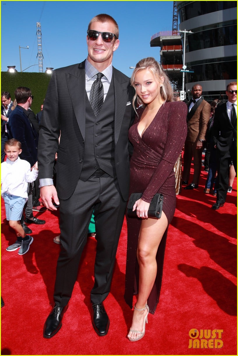 Who Is Rob Gronkowski's Girlfriend? Meet Camille Kostek!: Photo 4522008 ...