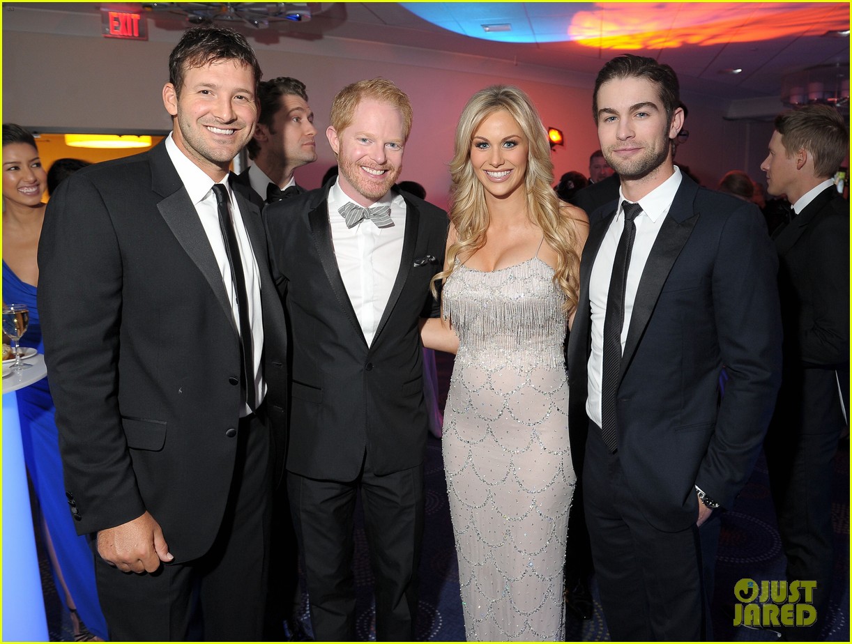 Super Bowl Announcer Tony Romo Has a Famous Brother-in-Law: Gossip Girl ...