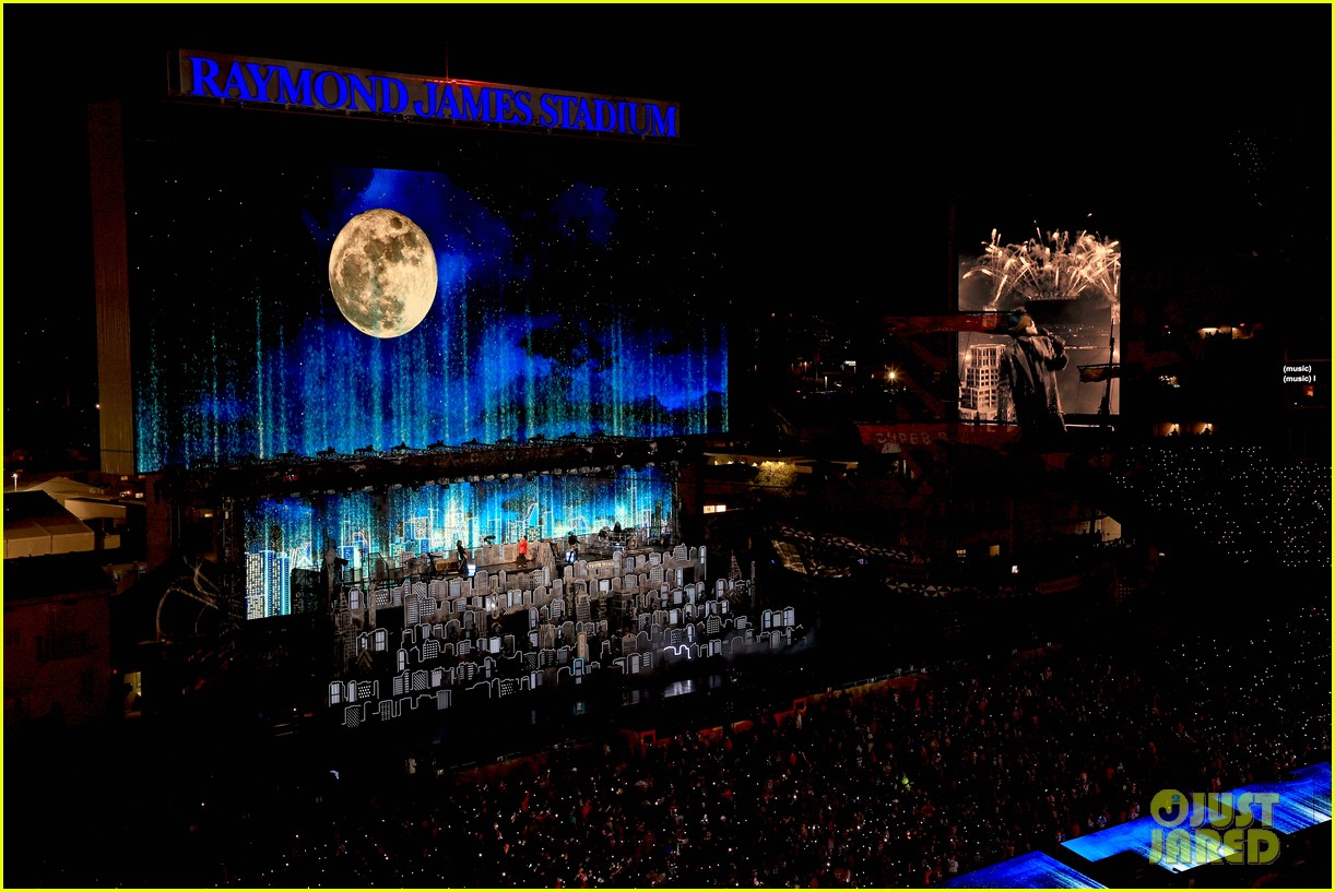 The Weeknd's Real Name Is Trending After His Super Bowl Performance ...