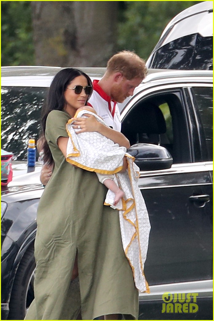 Meghan Markle & Prince Harry's Son Archie - Cute Family Photos!: Photo ...