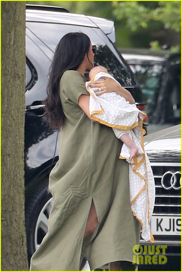 Meghan Markle & Prince Harry's Son Archie - Cute Family Photos!: Photo ...