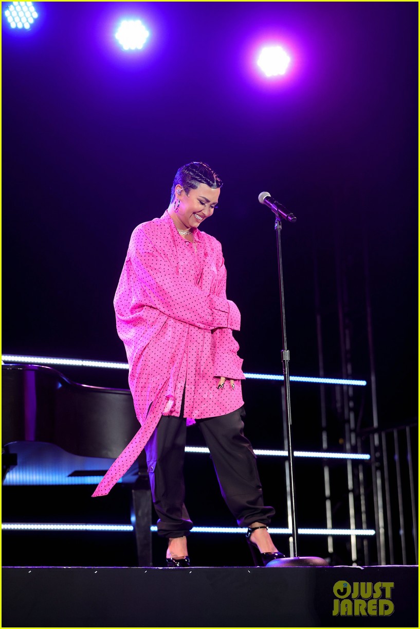 Demi Lovato Performs at 'Dancing With the Devil' YouTube Series ...