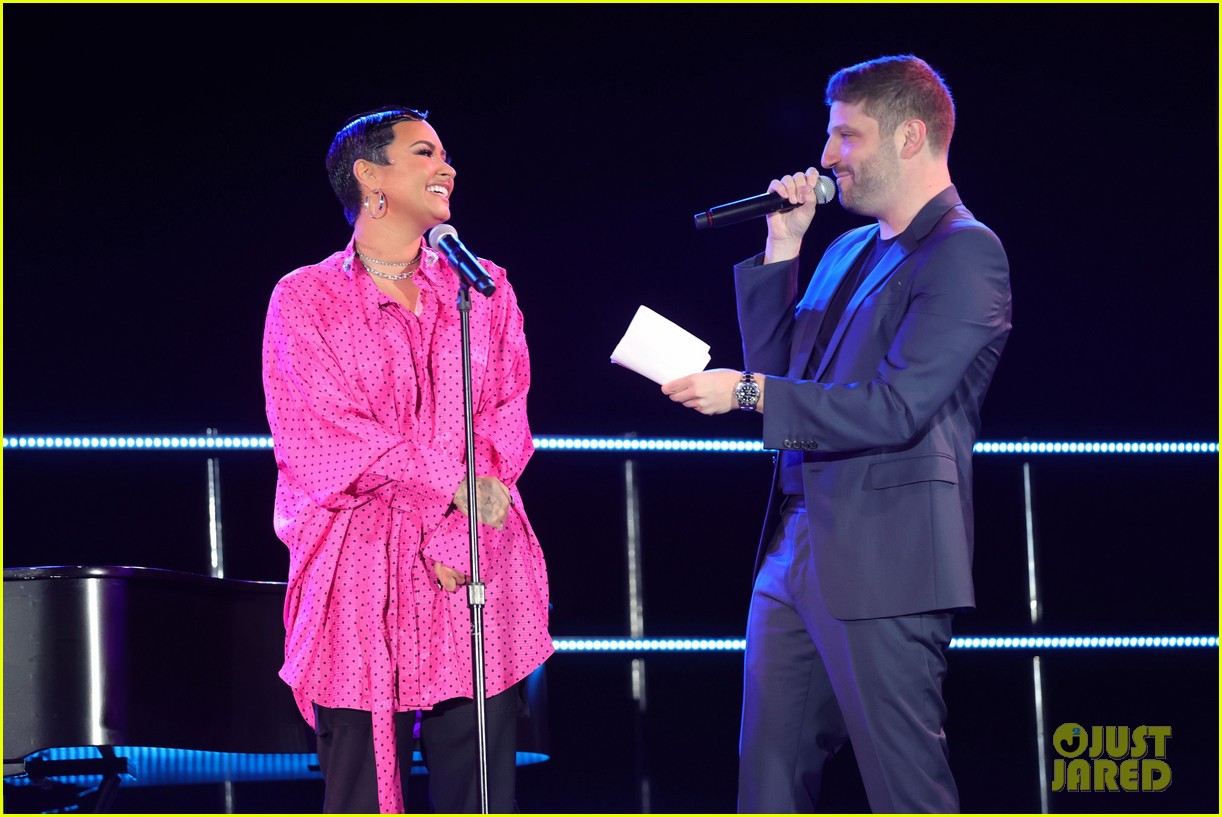 Demi Lovato Performs at 'Dancing With the Devil' YouTube Series ...