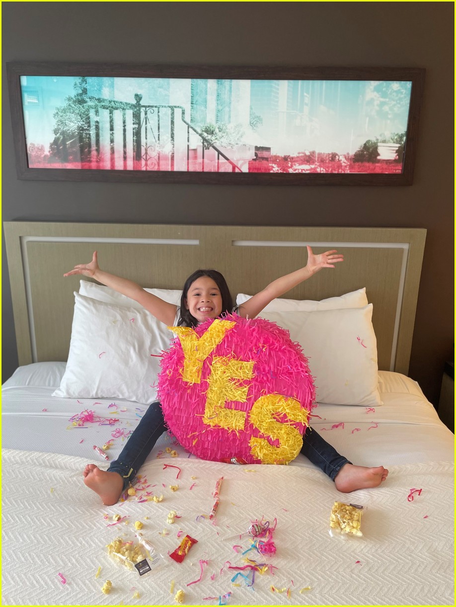 Jennifer Garner, Edgar Ramirez, & 'Yes Day' Cast Rolled Out the Red ...