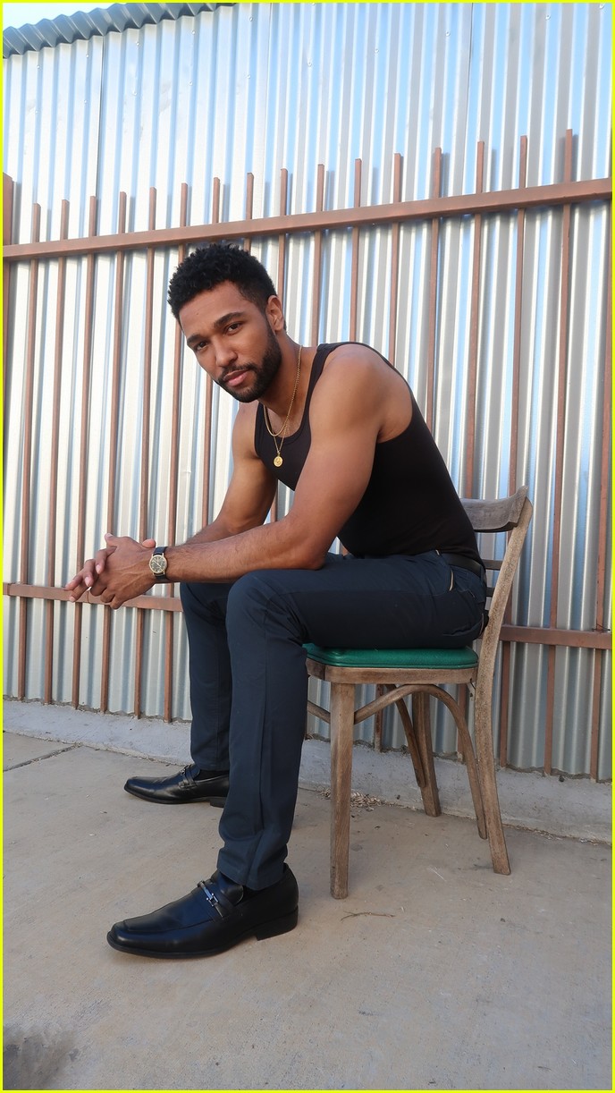 Get to Know 'Grey's Anatomy' Star Anthony Hill with These 10 Fun Facts ...