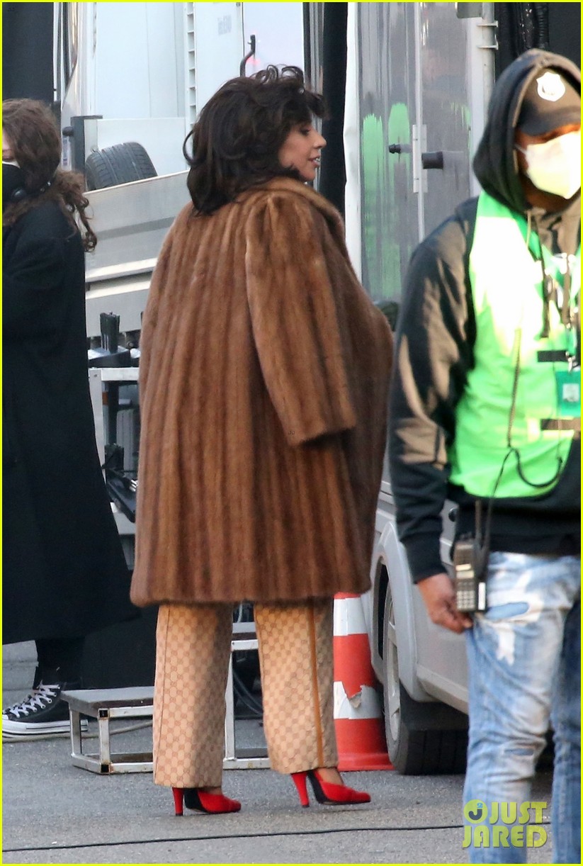 Lady Gaga & Adam Driver Film More 'House of Gucci' Scenes in Milan ...