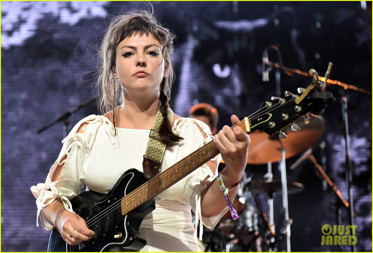 Singer Angel Olsen Comes Out as Gay, Introduces Fans to Her Partner ...