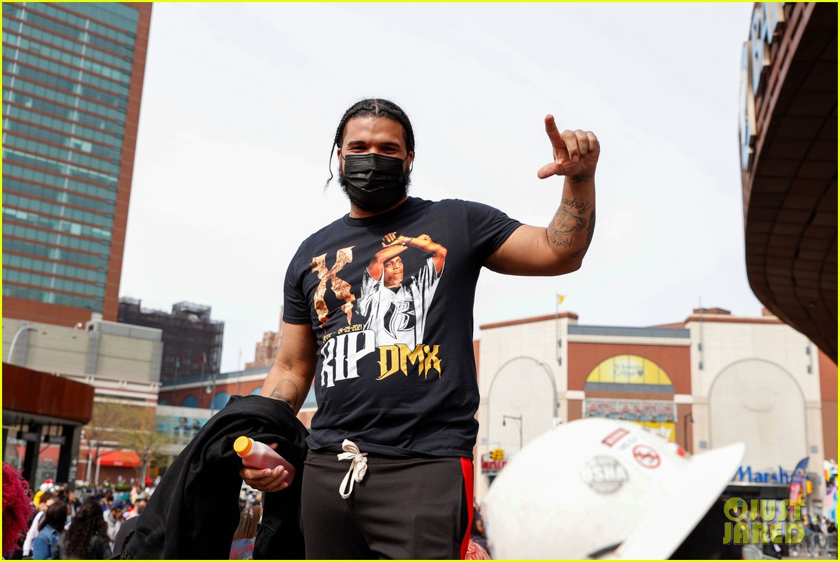 DMX's Casket Rides on Monster Truck En Route to Memorial Service ...