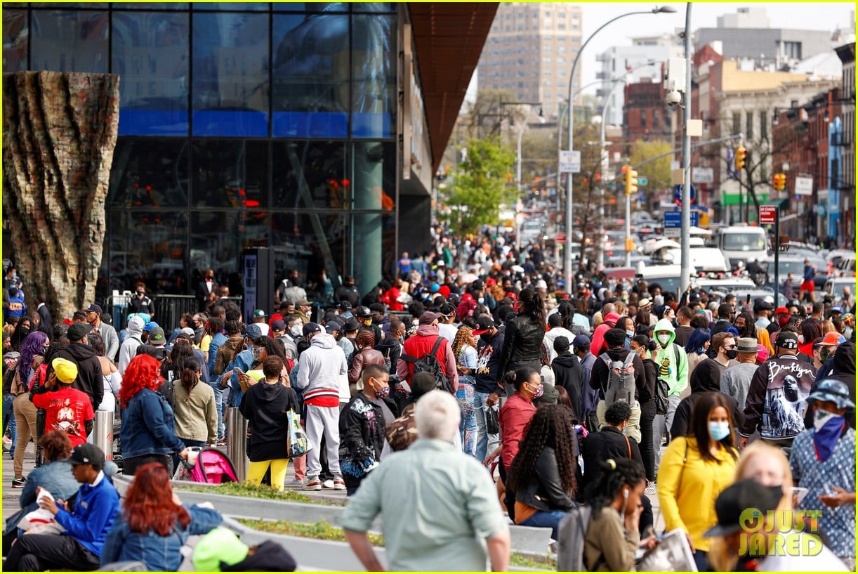 DMX's Casket Rides on Monster Truck En Route to Memorial Service ...