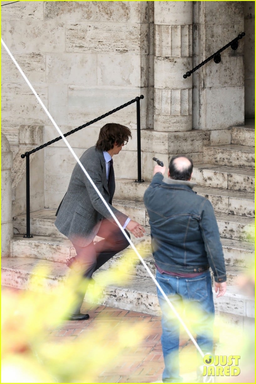 Adam Driver Films Maurizio Gucci's Murder Scene for 'House of Gucci ...