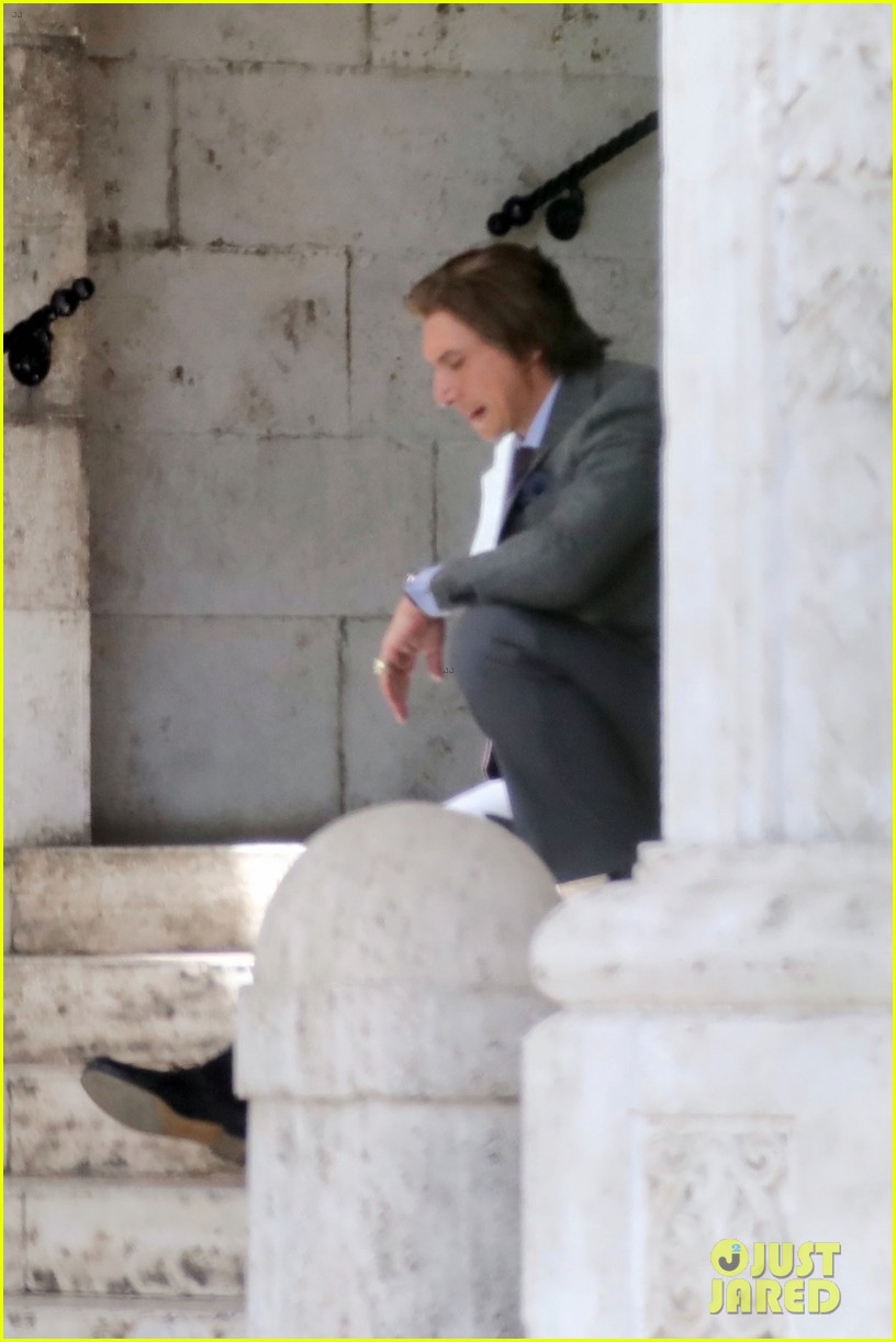 Adam Driver Films Maurizio Gucci's Murder Scene for 'House of Gucci ...