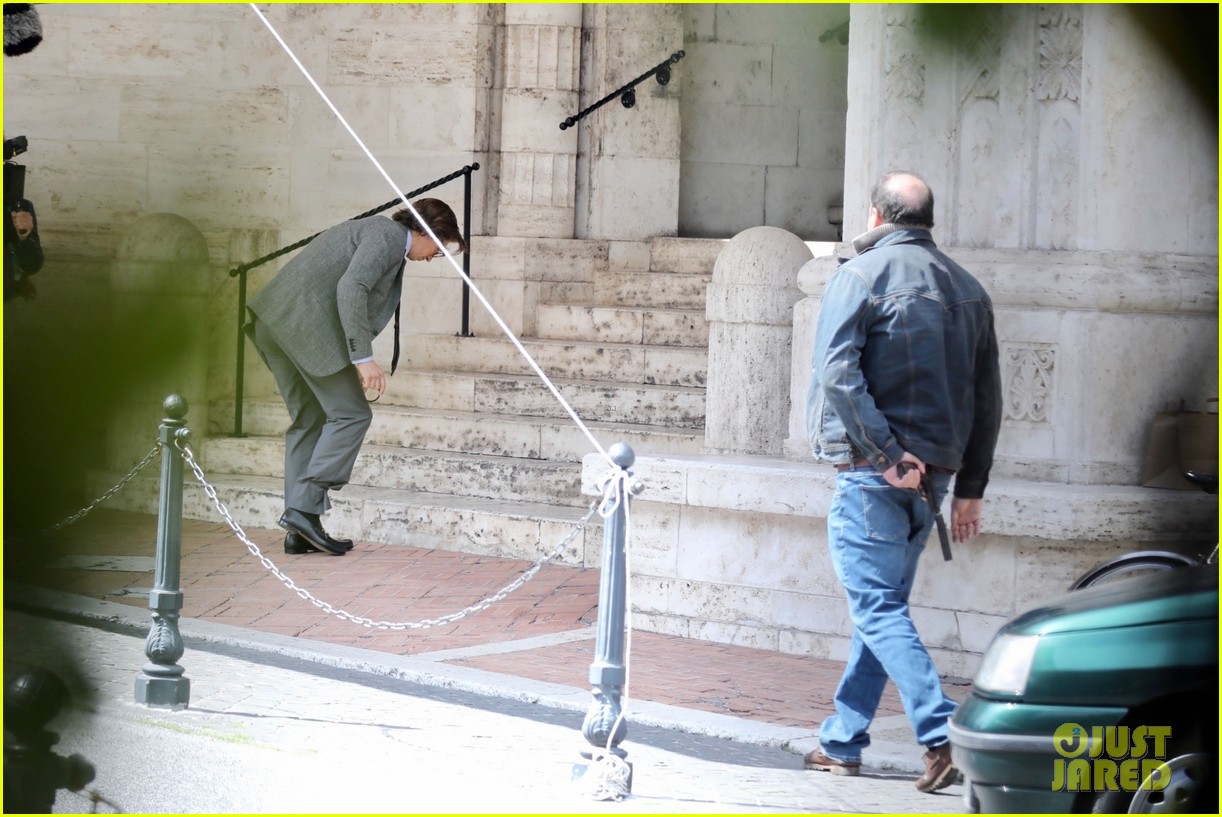 Adam Driver Films Maurizio Gucci's Murder Scene for 'House of Gucci ...