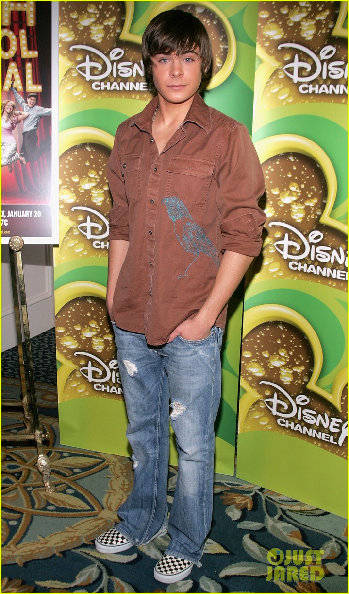 See Zac Efron's Evolution in Hollywood Through These 70+ Photos: Photo ...