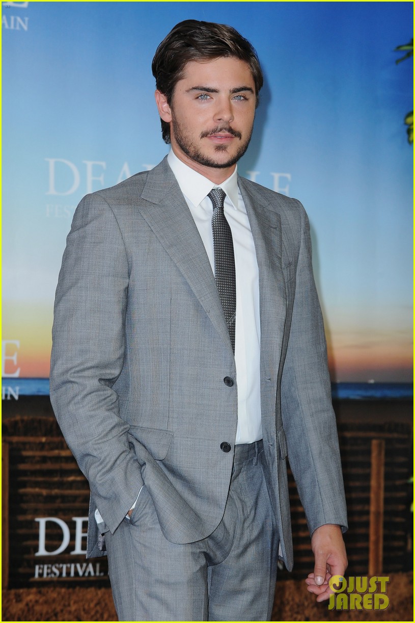 See Zac Efron's Evolution in Hollywood Through These 70+ Photos: Photo ...