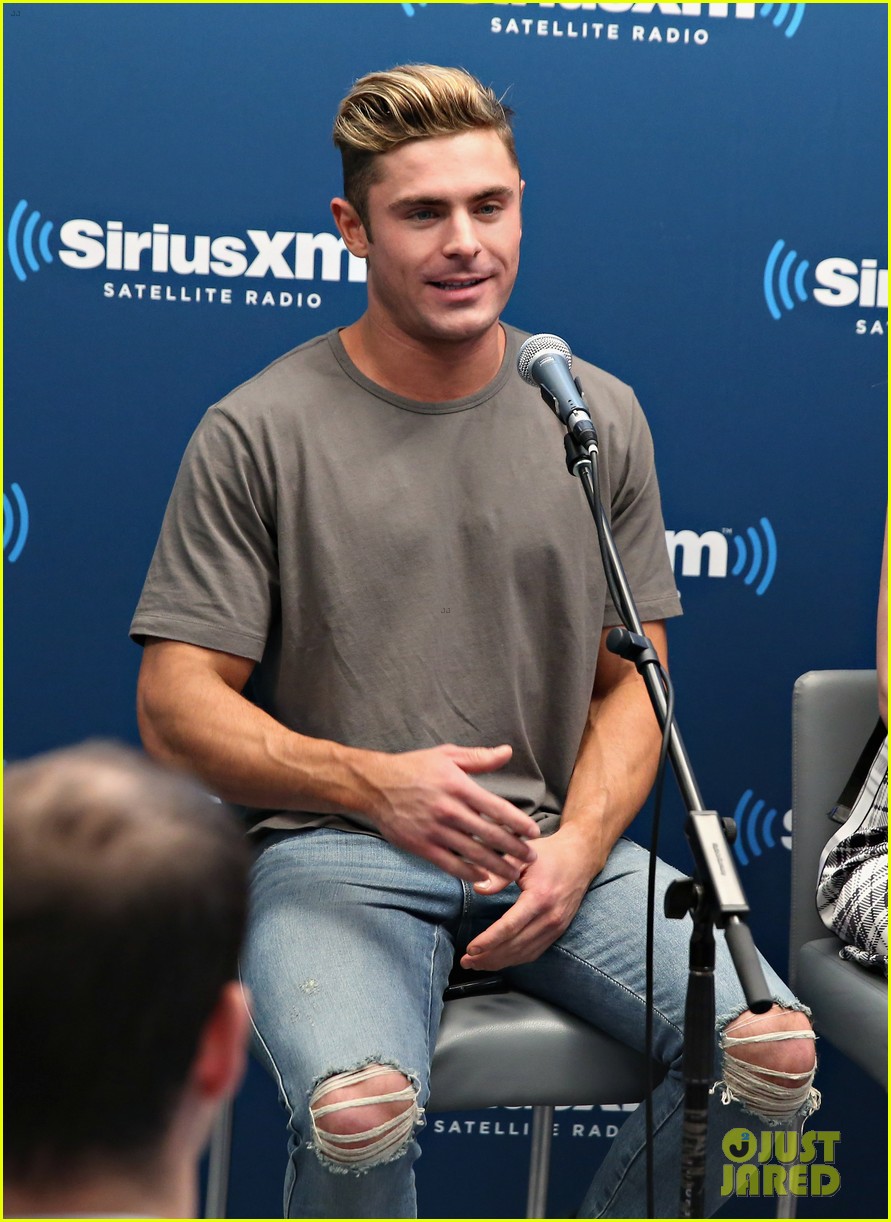 See Zac Efron's Evolution in Hollywood Through These 70+ Photos: Photo ...