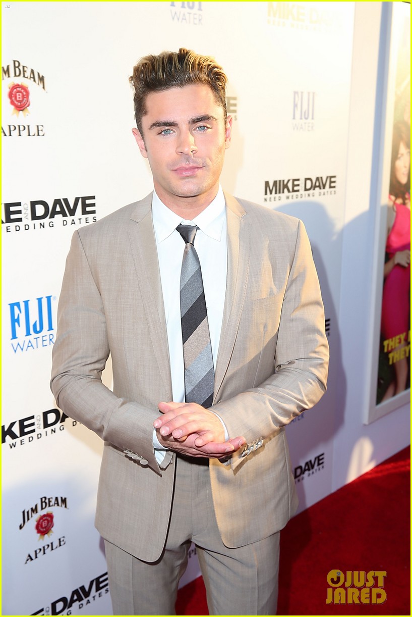 See Zac Efron's Evolution in Hollywood Through These 70+ Photos: Photo ...