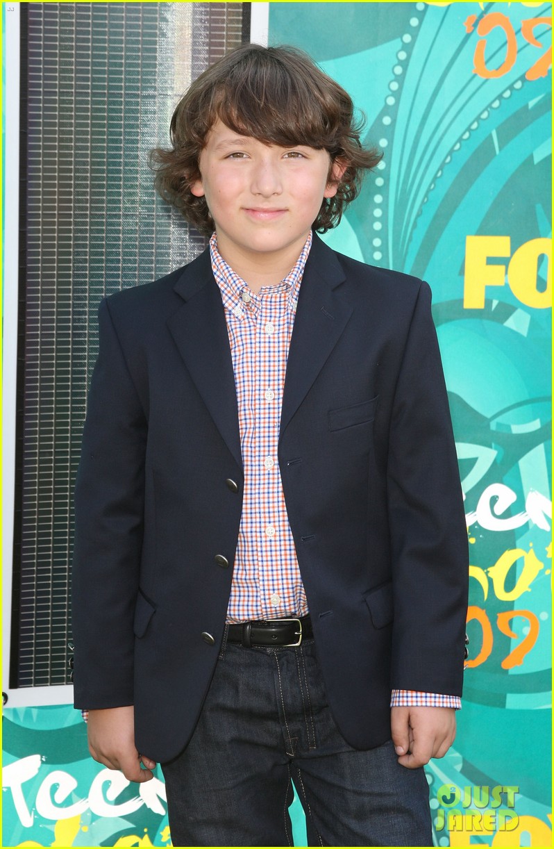 Frankie Jonas Reveals His True Thoughts on 'Bonus Jonas' Nickname ...