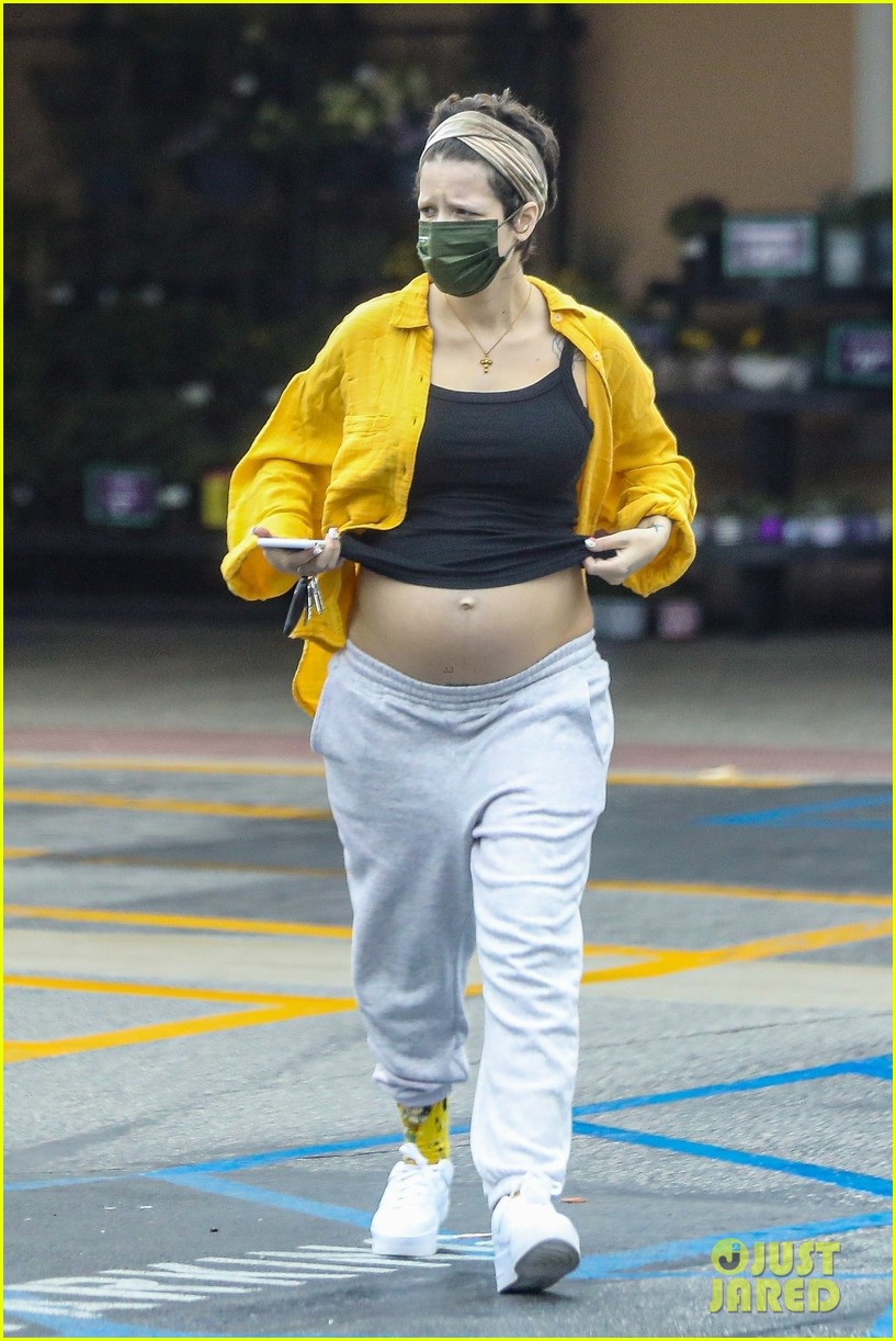 Halsey Shares a Peek of Her Baby Bump While Running Errands: Photo ...