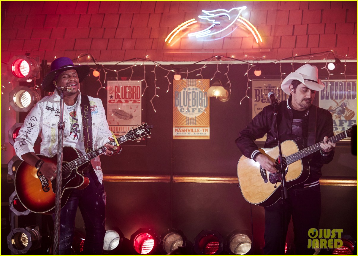 Jimmie Allen Makes History at ACM Awards 2021 Before Brad Paisley ...