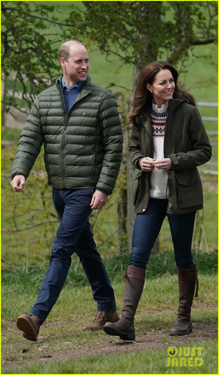 Kate Middleton & Prince William Enjoy a Day at a Farm Petting Animals ...