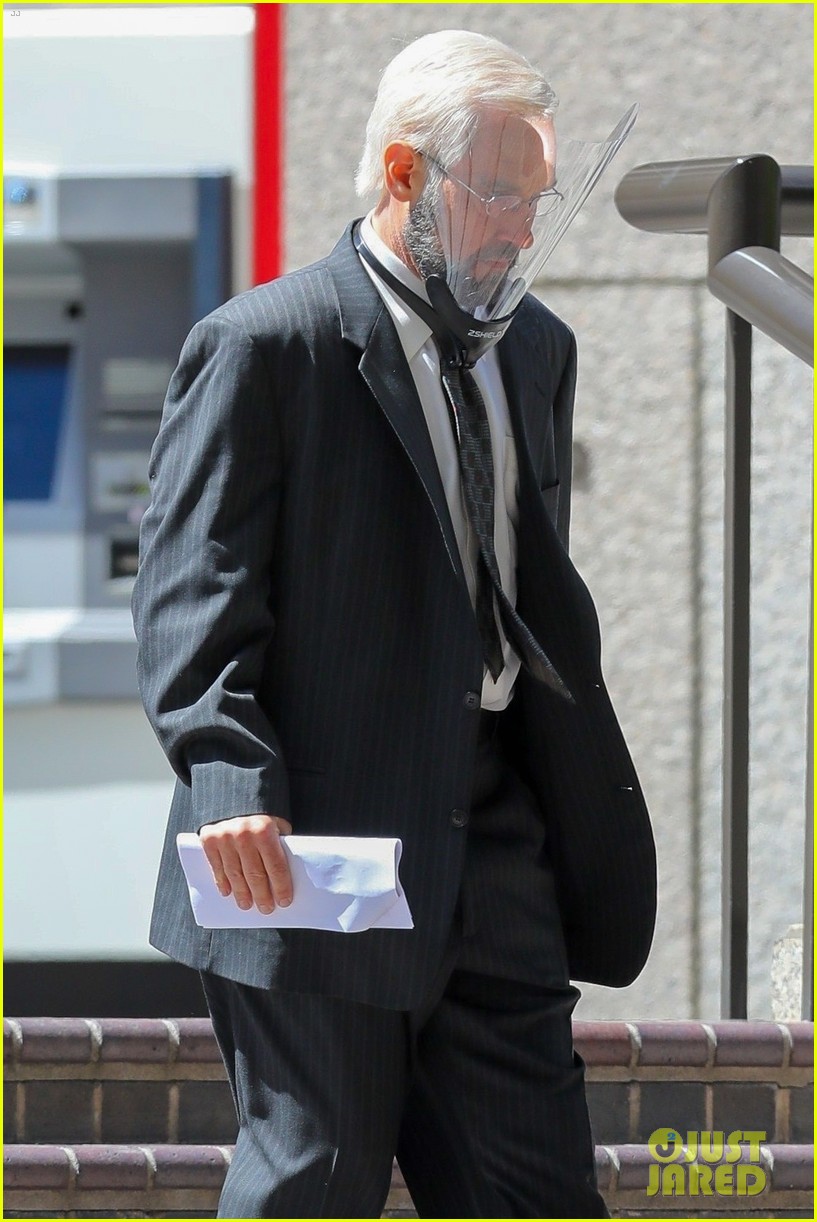 Paul Rudd, Who Never Ages, Looks a Lot Older for 'Shrink Next Door ...