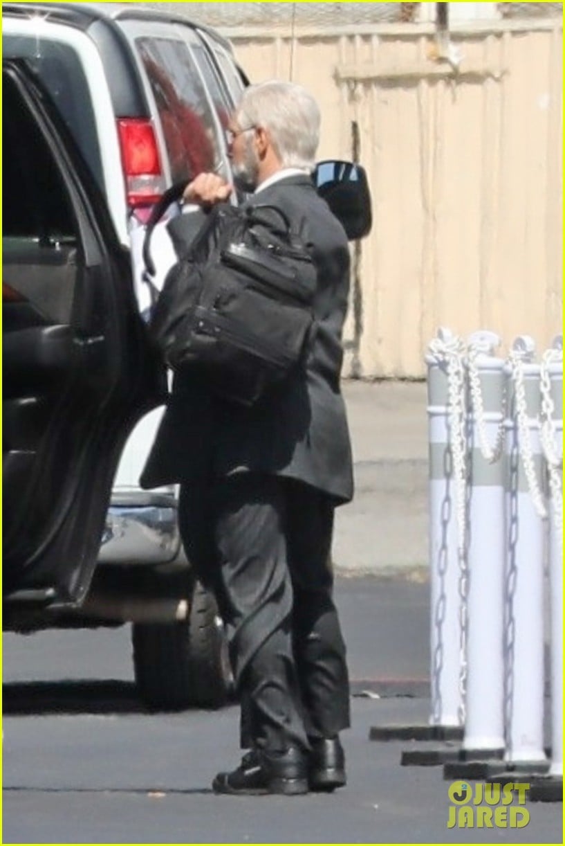 Paul Rudd, Who Never Ages, Looks a Lot Older for 'Shrink Next Door ...