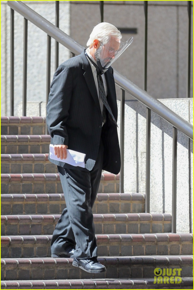 Photo: paul rudd who never ages grey hair on set 08 | Photo 4549652 ...