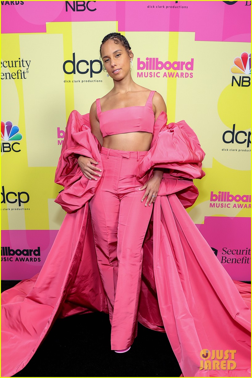 Alicia Keys Goes Pink For Billboard Music Awards 2021: Photo 4558991 ...