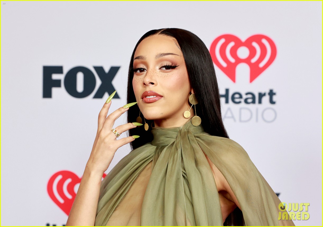 Doja Cat Serves Sheer Beauty at iHeartRadio Music Awards 2021: Photo ...