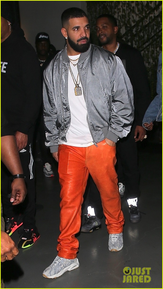 Drake & Michael B. Jordan Grab Dinner Together in L.A.: Photo 4556212 ...