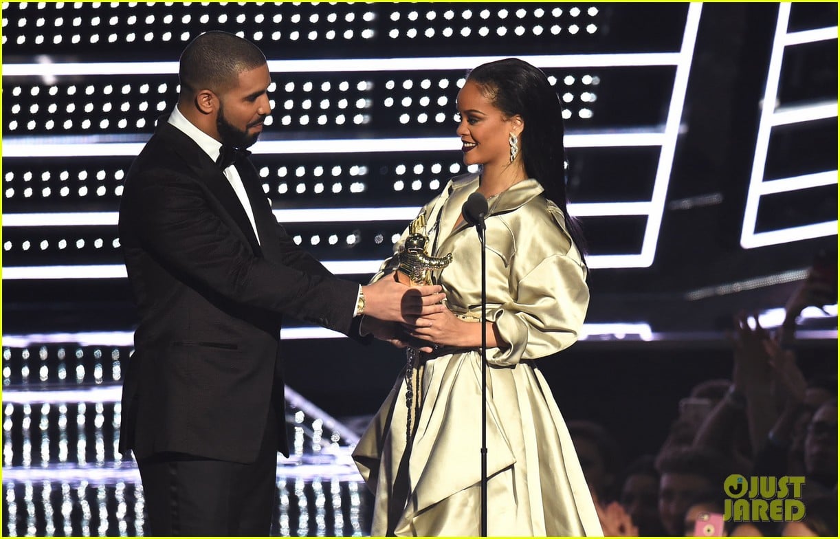How Much Is Drake Worth? Net Worth Revealed!: Photo 4552645 | Drake ...
