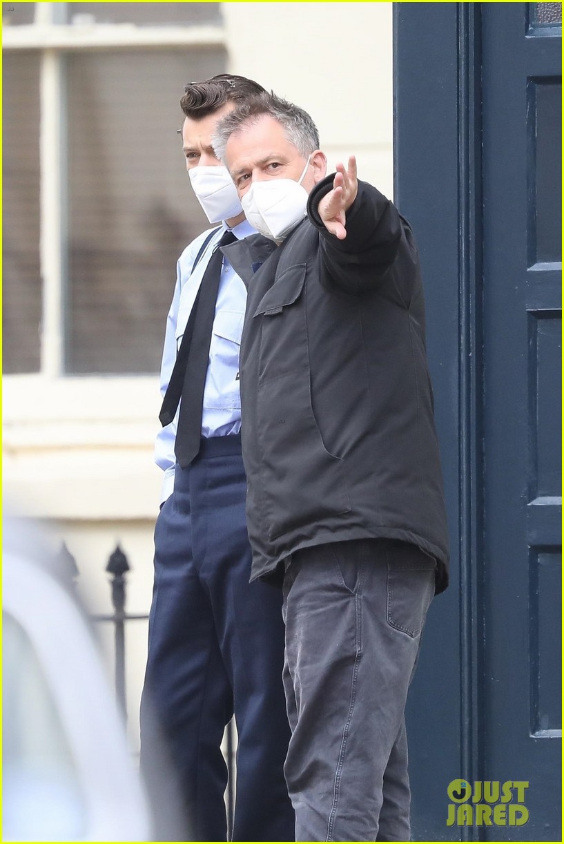 Harry Styles & Love Interest David Dawson Get Into Character on Set of ...