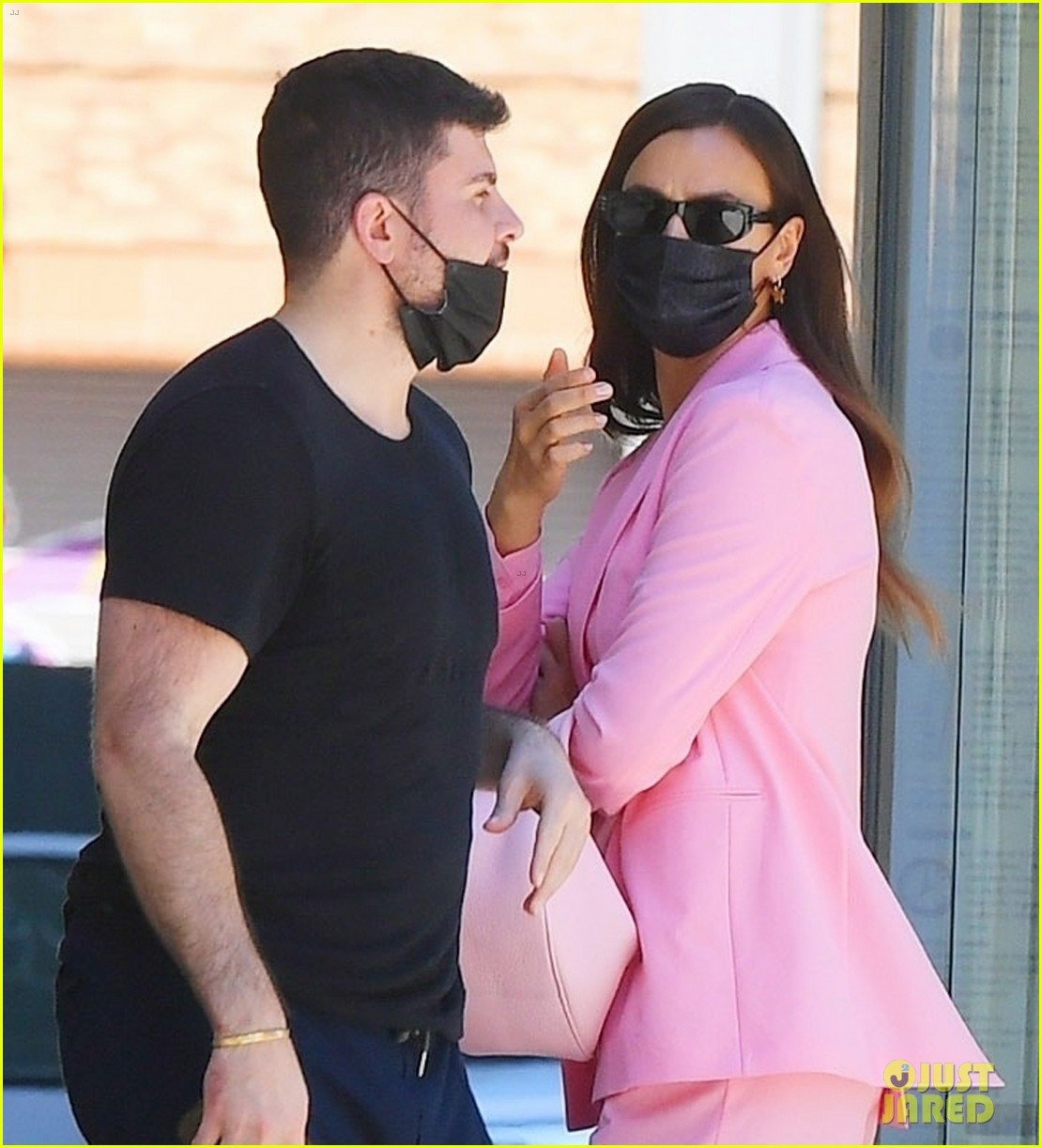 Irina Shayk Brightens the NYC Sidewalk in a Pink Suit: Photo 4555801 ...