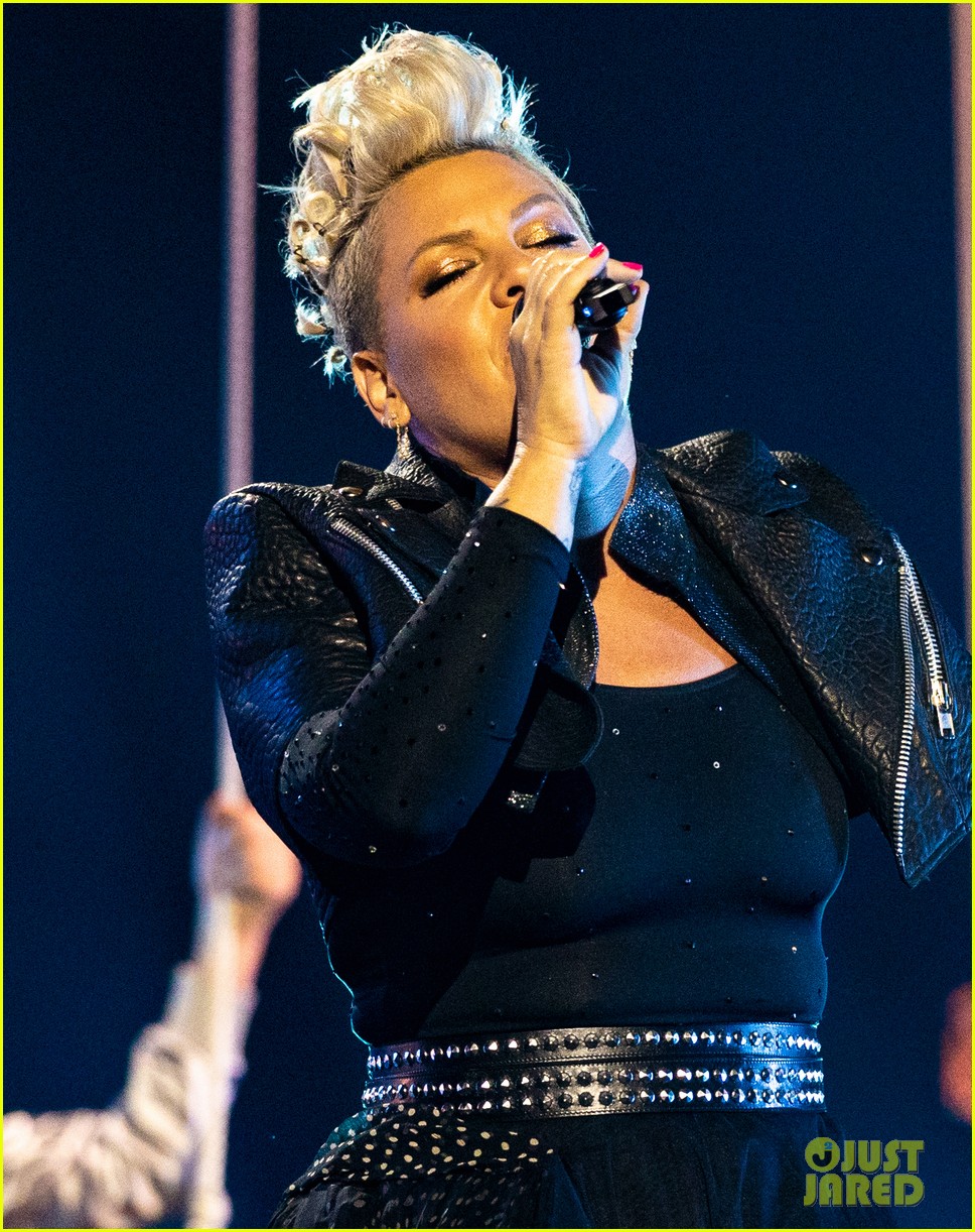 Pink Rocks the Stage During Rehearsals Ahead of Being Honored at ...