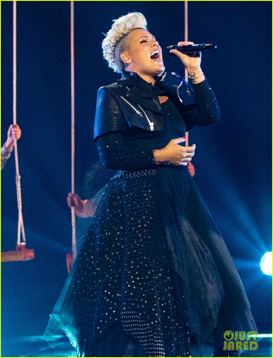 Pink Rocks the Stage During Rehearsals Ahead of Being Honored at ...