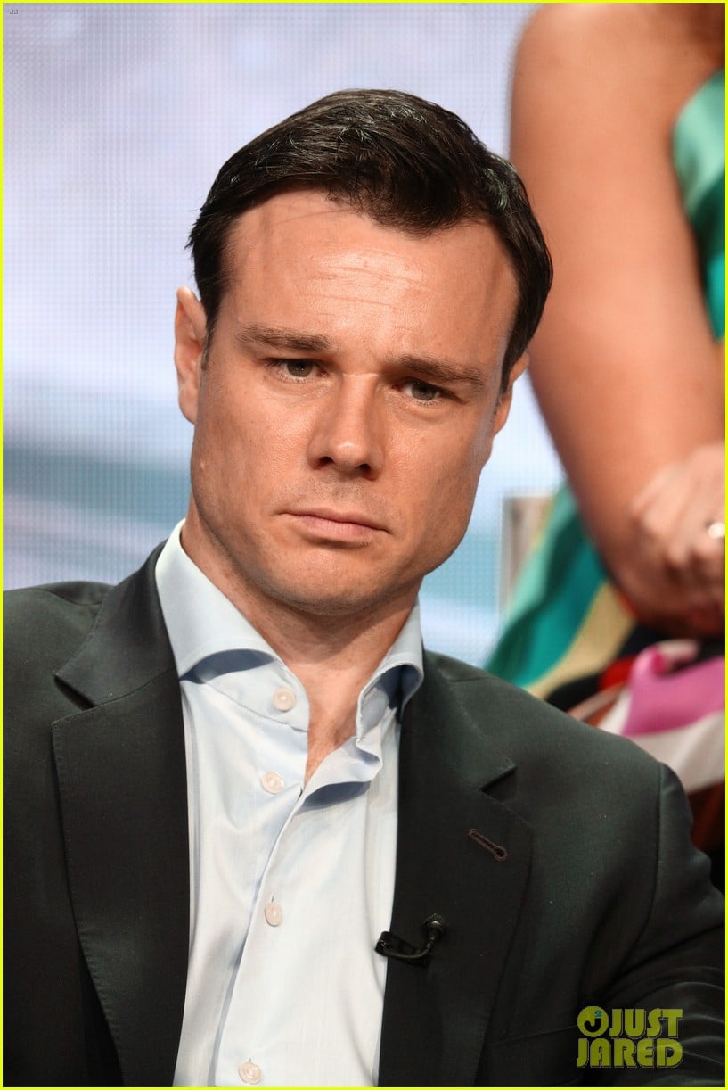Rupert Evans Is Joining 'Bridgerton' for Season 2!: Photo 4561668 ...