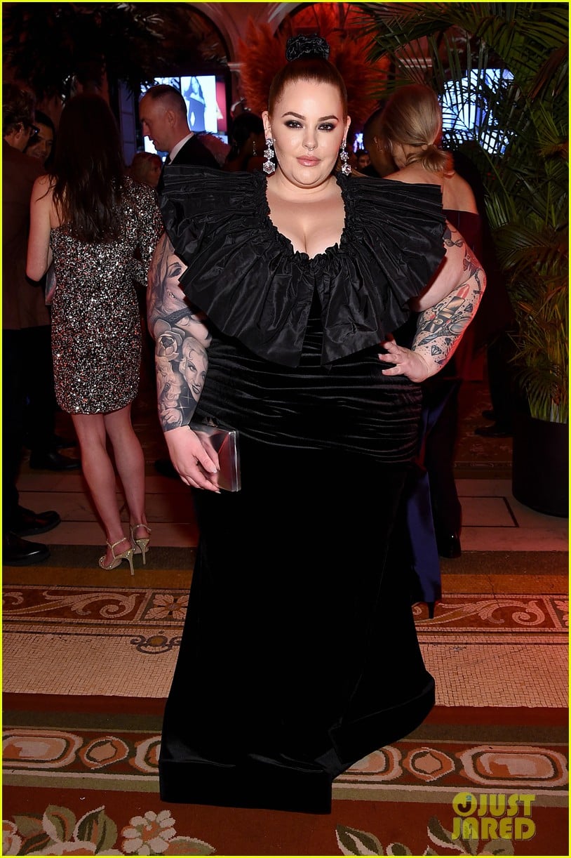 Tess Holliday Opens Up About Her Anorexia Struggles & Calls Out Those ...