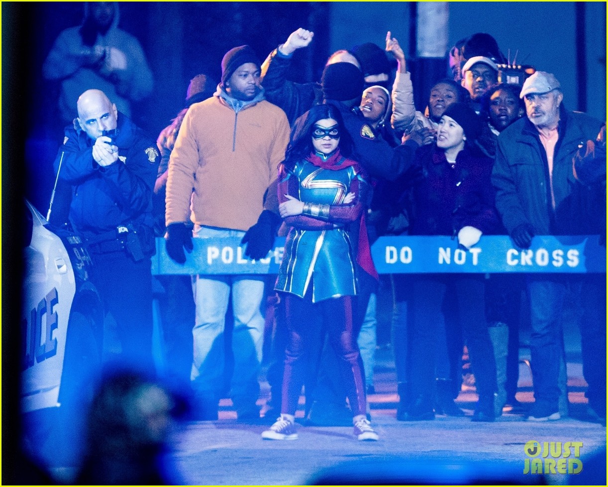 Iman Vellani Spotted in Official 'Ms. Marvel' Costume in New Set Photos!: Photo 4550578 ...