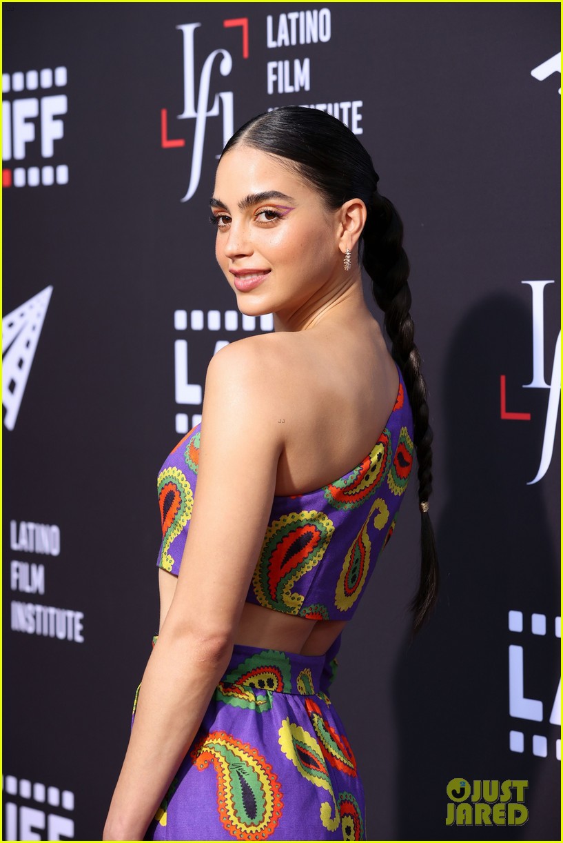 Pregnant Stephanie Beatriz Debuts Baby Bump at 'In the Heights ...