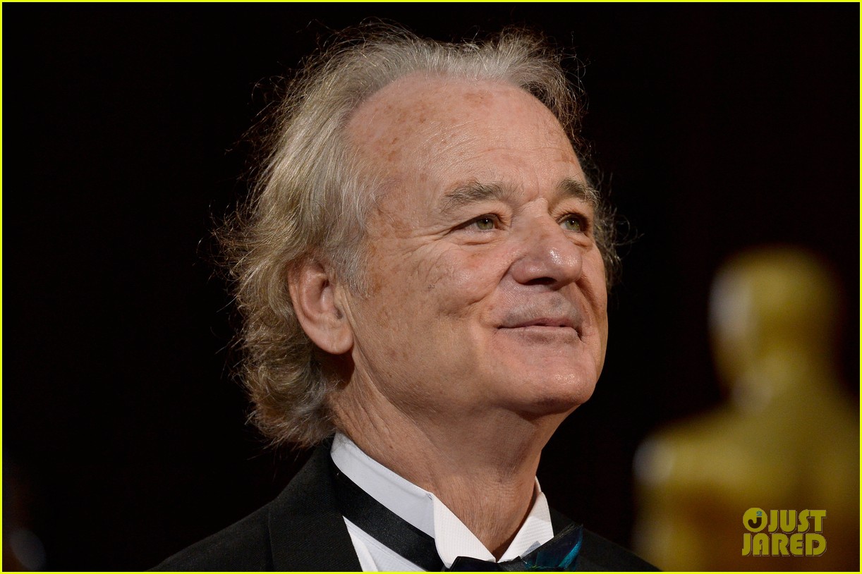 Bill Murray Sings 'Take Me Out to the Ball Game' at the Chicago Cubs ...