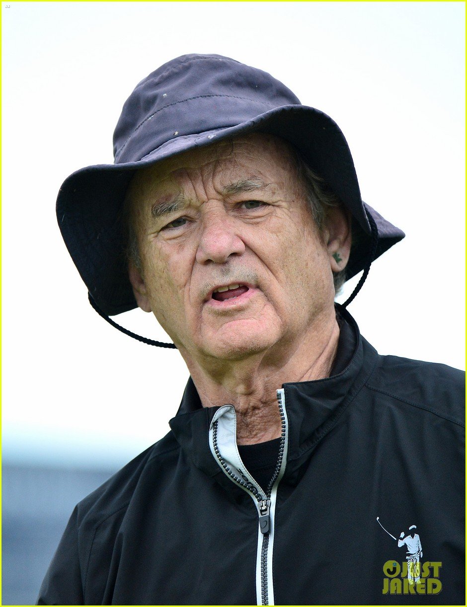 Bill Murray Sings 'Take Me Out to the Ball Game' at the Chicago Cubs ...