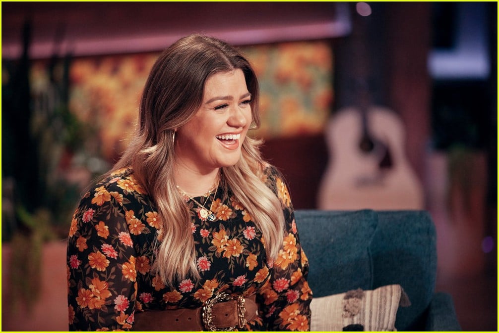 Kelly Clarkson Wins Two More Daytime Emmy Awards, Bringing Her to Four ...
