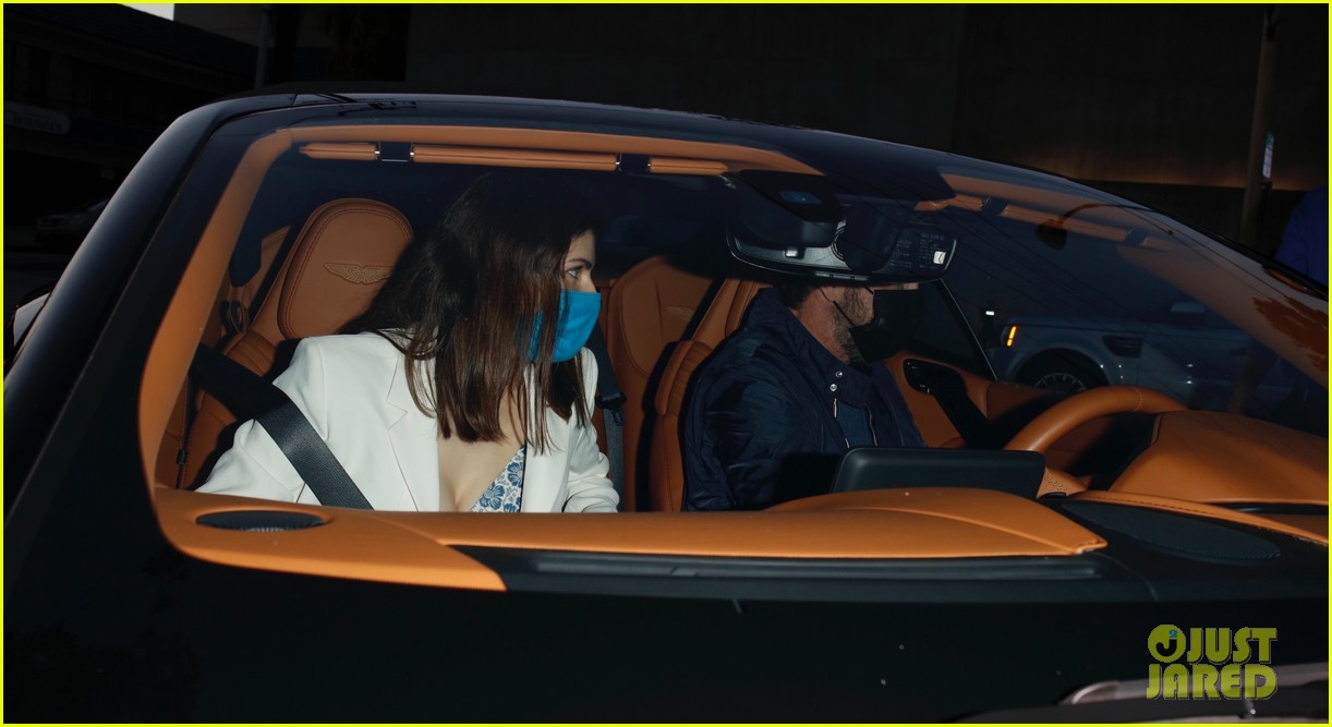 Alexandra Daddario Spotted with New Boyfriend Andrew Form for First ...