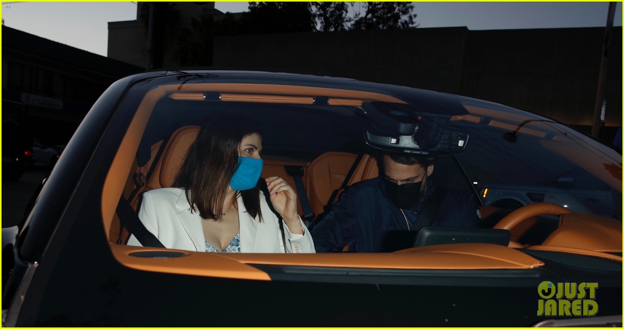 Alexandra Daddario Spotted with New Boyfriend Andrew Form for First ...