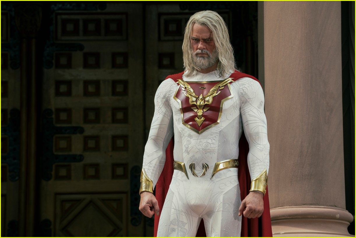 'Jupiter's Legacy' Star Josh Duhamel Shares Hot Shirtless Selfie After ...