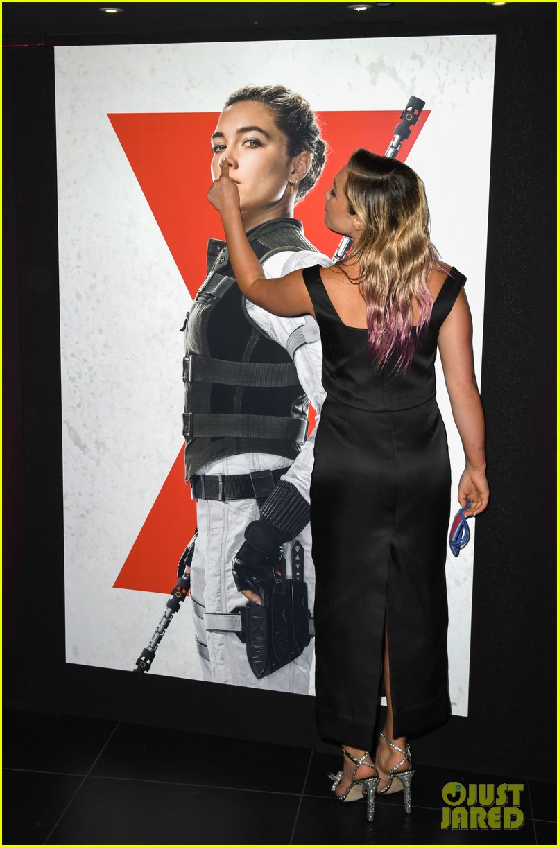 Florence Pugh Picks Her Poster's Nose at 'Black Widow' Premiere in ...