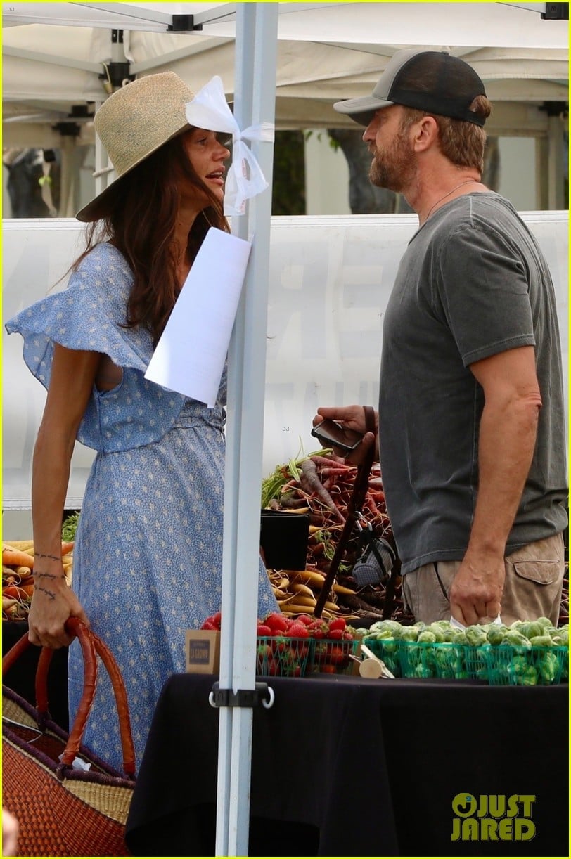 Gerard Butler Kisses Girlfriend Morgan Brown During Farmer's Market Run ...