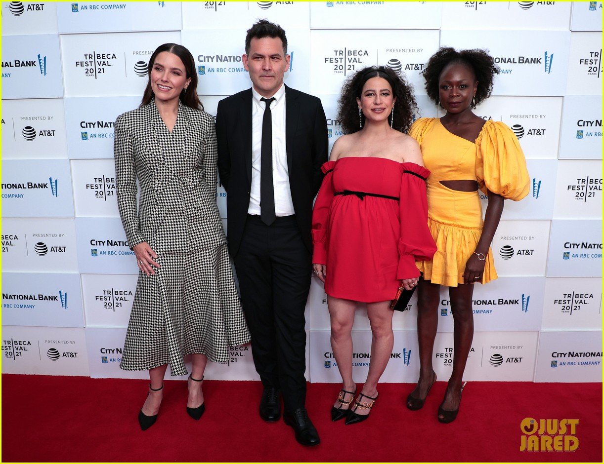 Ilana Glazer's Husband David Rooklin Cradles Her Baby Bump at 'False ...